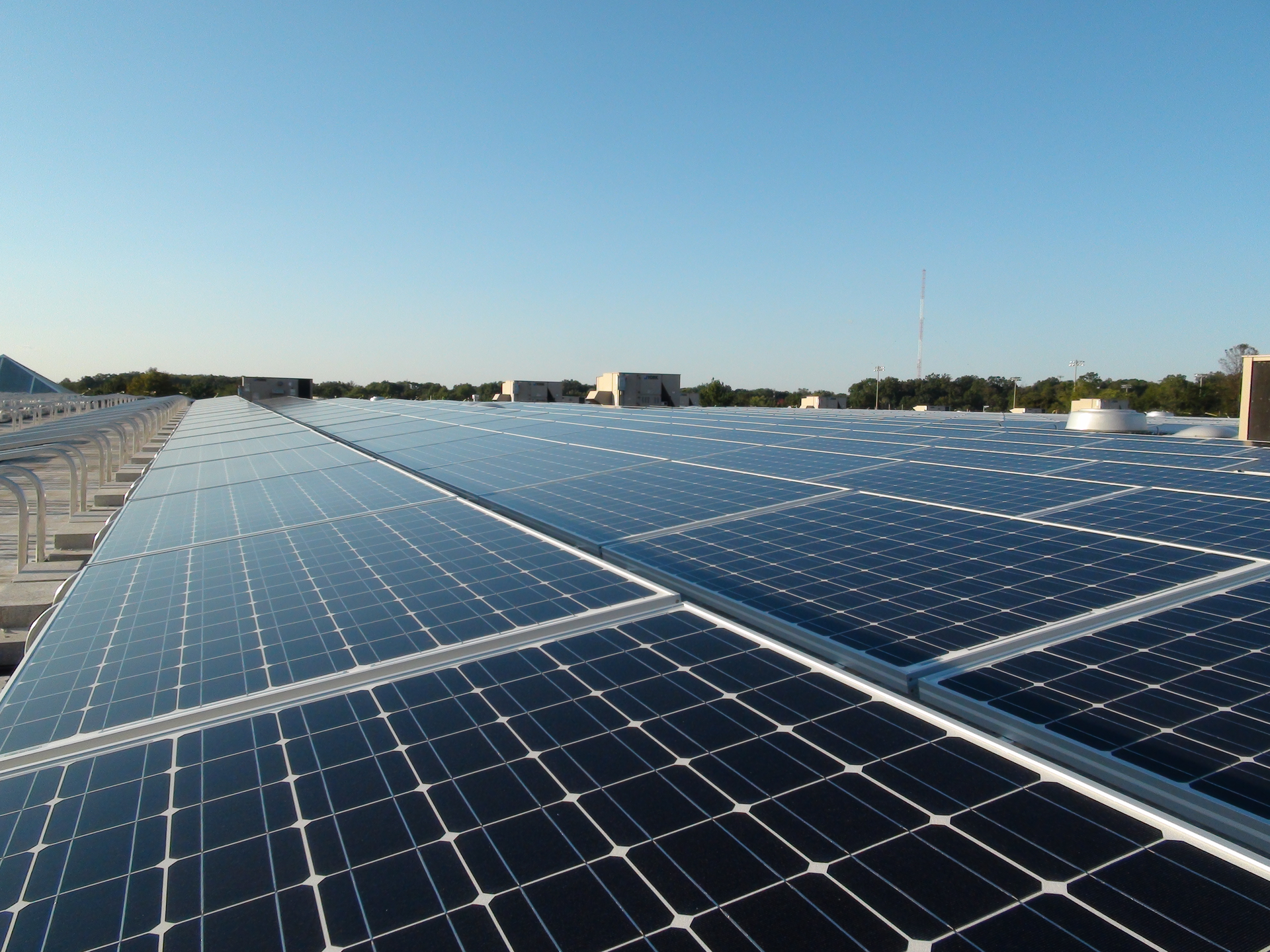 Material Handling Equipment Made With Solar Power | Material Handling ...