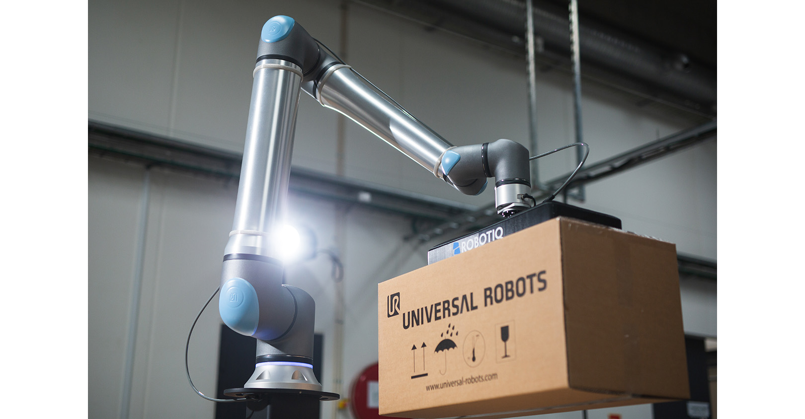Redefined Industrial Cobot | Material Handling and Logistics